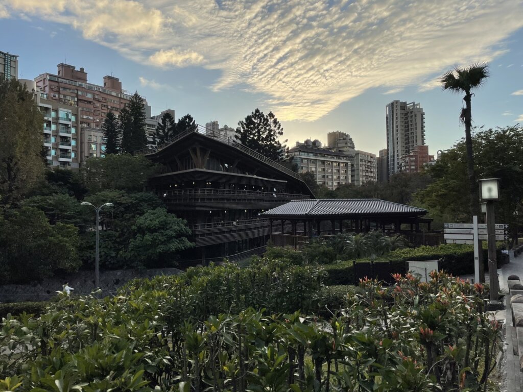 Go on a Beitou and Yangmingshan Day Tour | Edison Tours