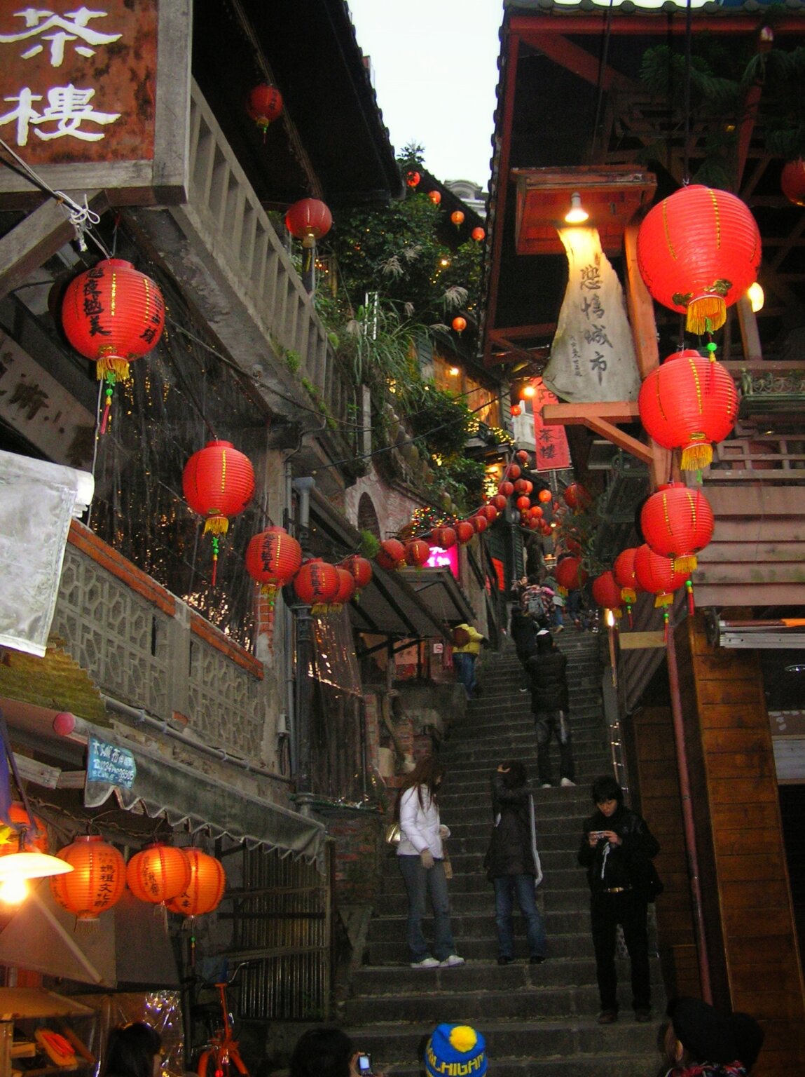 Jiufen: The Real Life Sense of 'Spirited Away' | Edison Tours