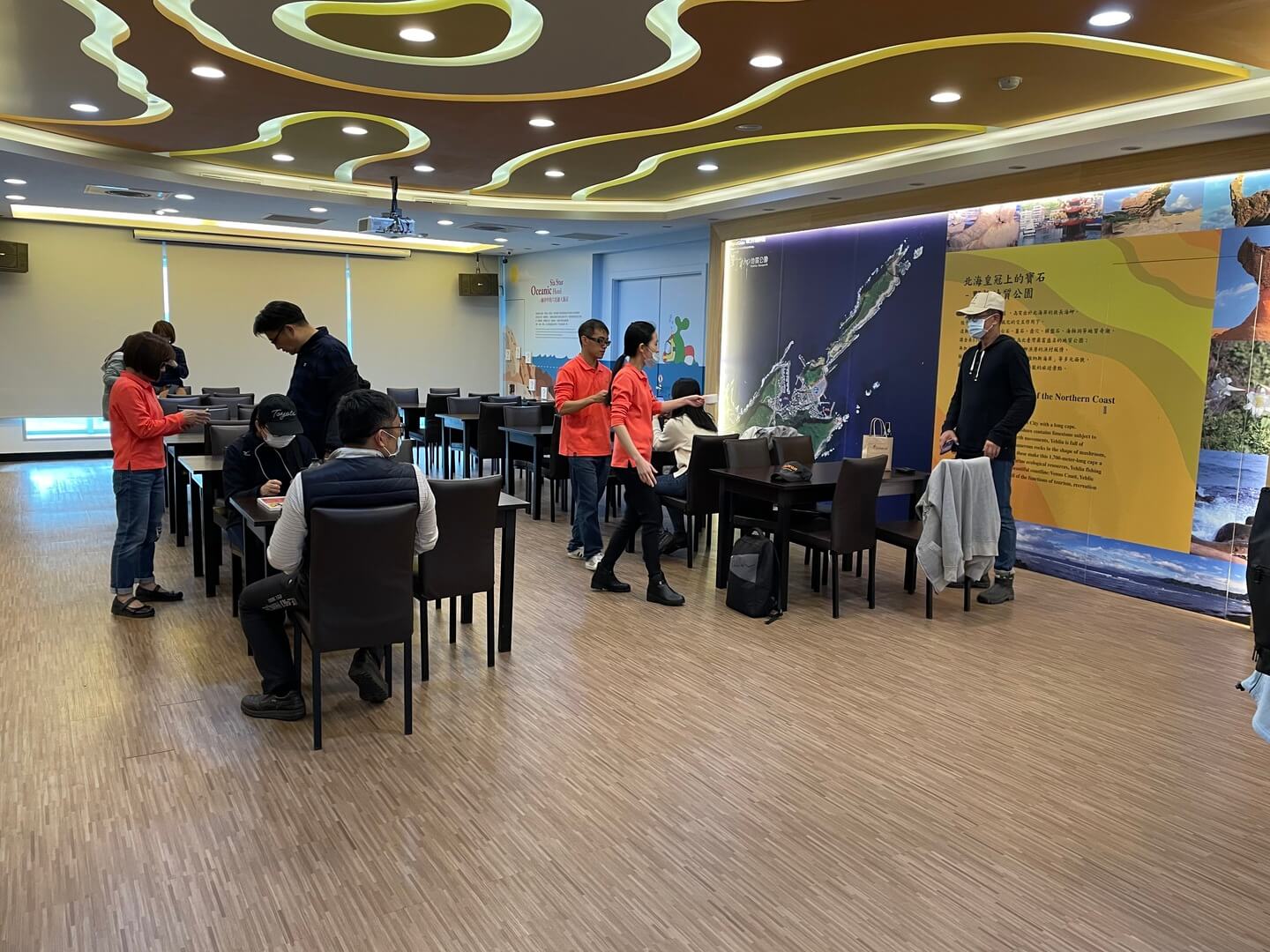 A Day in Yehliu Geopark: Meet the Queen and Discover the Hidden Gems ...
